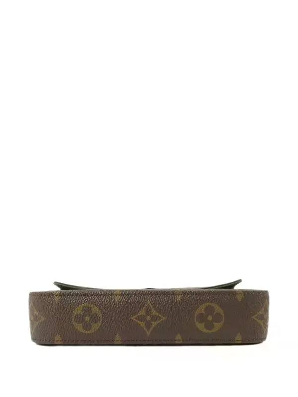 LOUIS VUITTON Monogram Felicie Strap & Go Shoulder Bag
