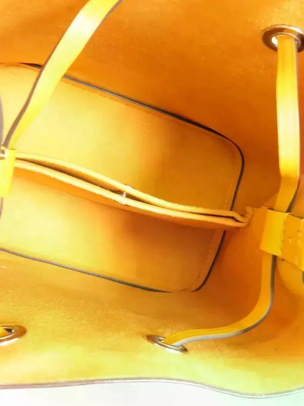 LOUIS VUITTON Neo Noe Bb Epi Leather Tote Bag