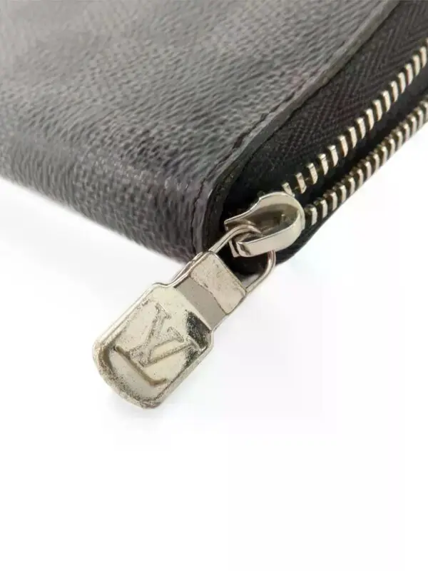 LOUIS VUITTON Damier Graphite Zippy Wallet