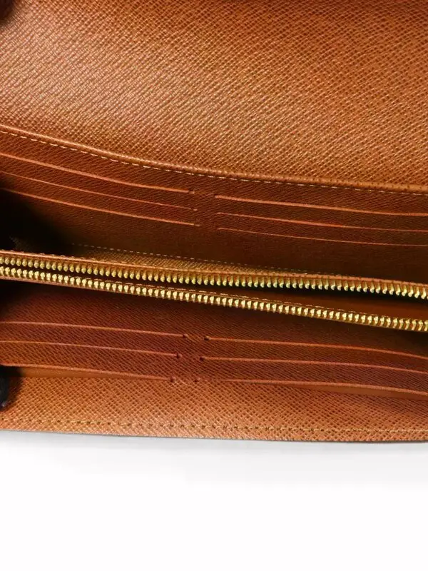 LOUIS VUITTON Portefeuille Sara Monogram Wallet
