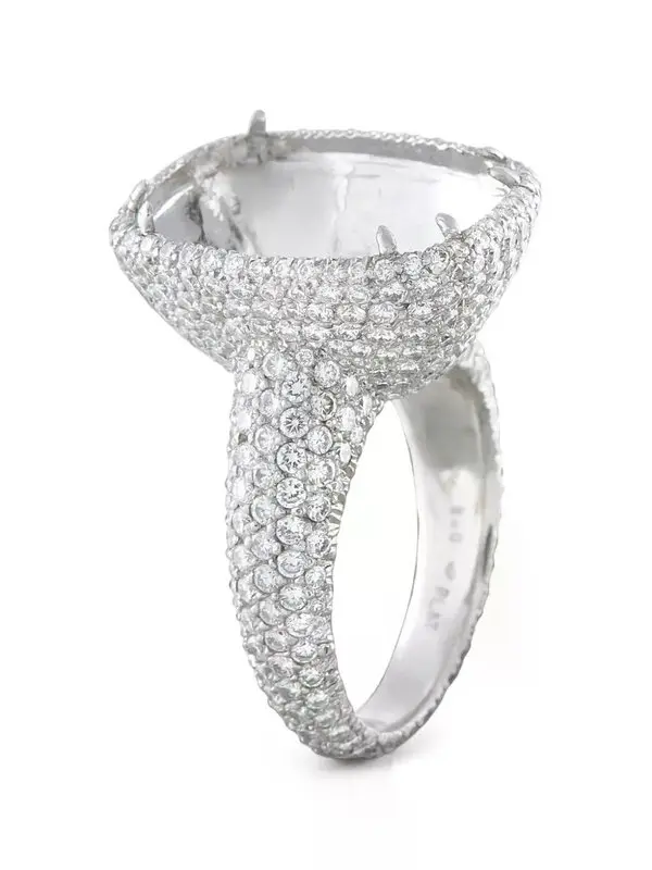 LB EXCLUSIVE Diamond Halo Ring