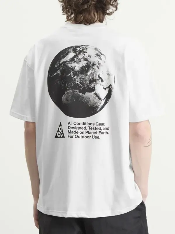 Nike T-shirt