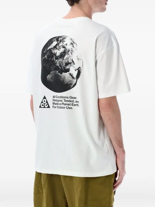 Nike T-shirt