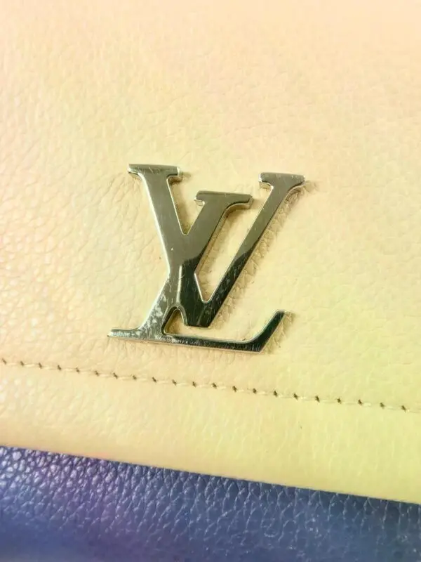 LOUIS VUITTON Lockme Ii Wallet