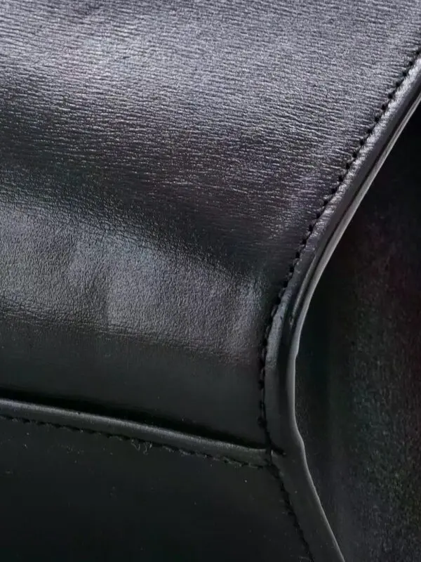 Saint Laurent Manhattan Leather Medium Shoulder Bag - Black