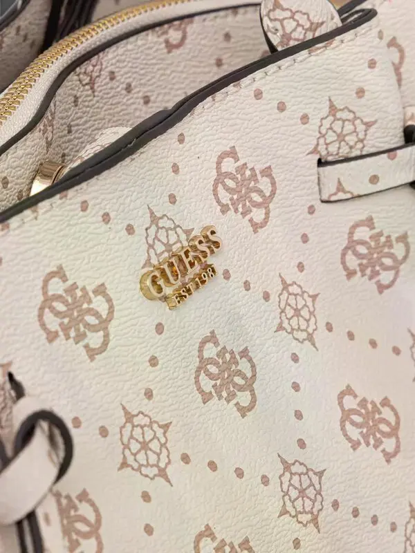 Guess Logo-print Tote Bag