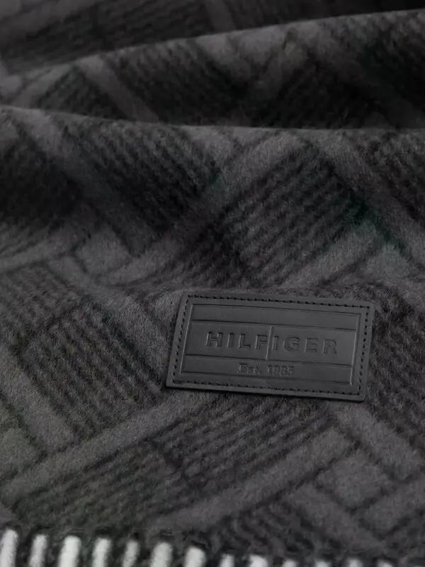 Tommy Hilfiger Wool Jacquard Scarf