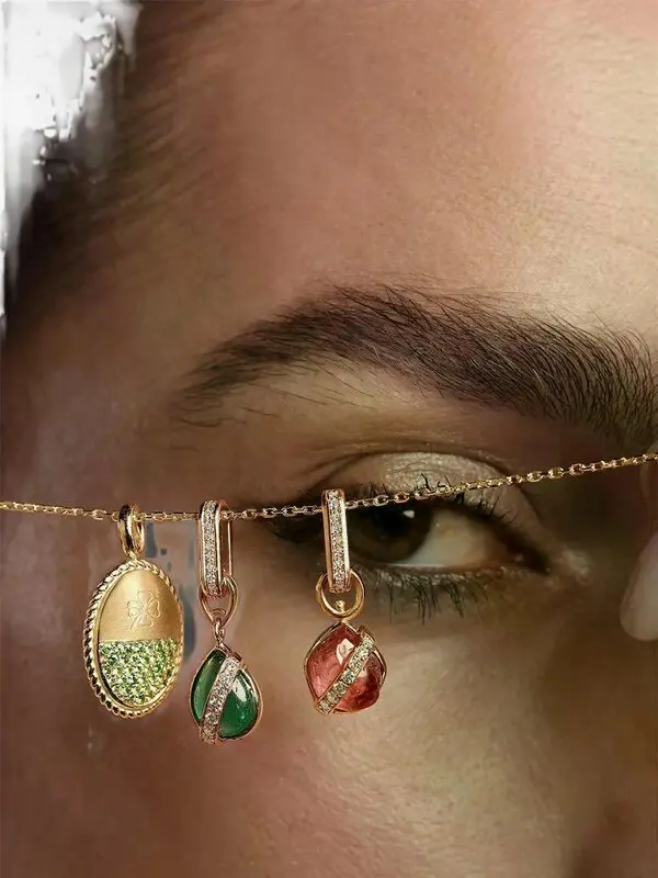 CLARA CHEHAB Small Liberté Tsavorite And Diamond Charm