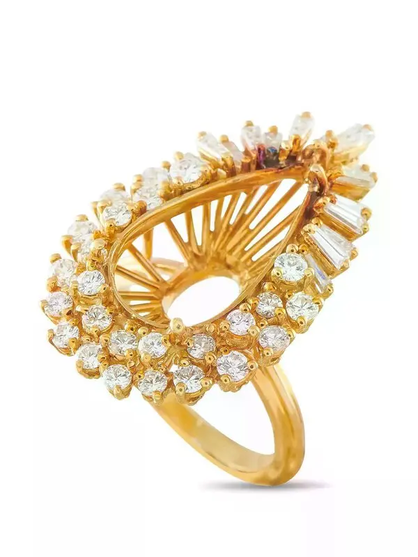 LB EXCLUSIVE Diamond Pear-shape Cluster Ring