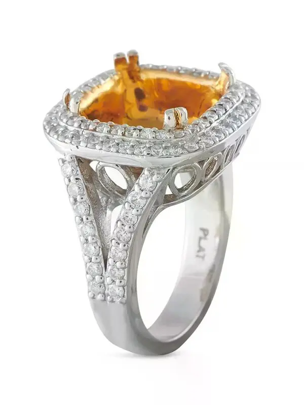 LB EXCLUSIVE Diamond Halo Ring
