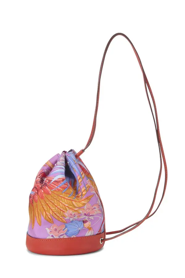 Hermès Red & Multicolor 'flamingo Party' Soie-cool 22