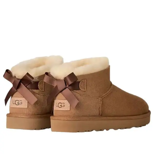 UGG Ultra Mini Bailey Bow