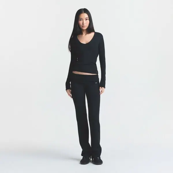 SKIMS Foldover Pants | Black | | Essential Knit