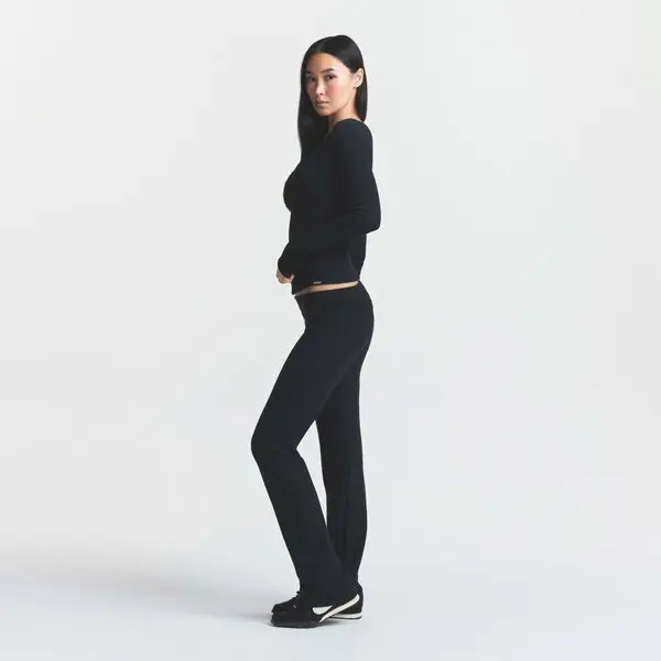 SKIMS Foldover Pants | Black | | Essential Knit