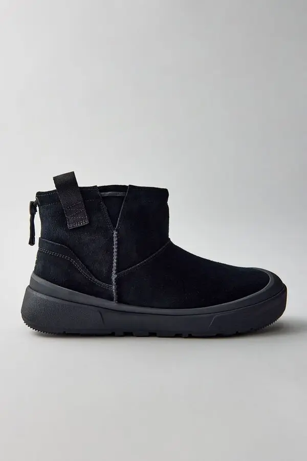 UGG Classic Mini Outpost Boots