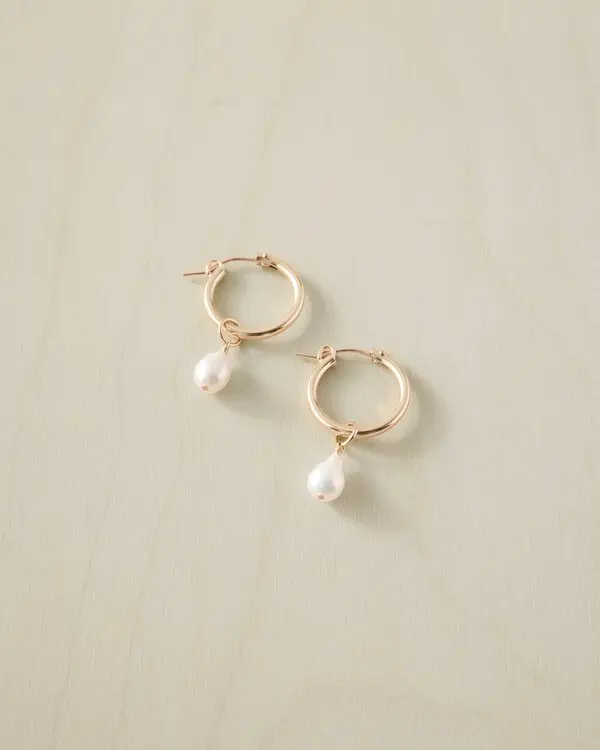 SHEENA MARSHALL Diane Hoop Earrings - Pearl