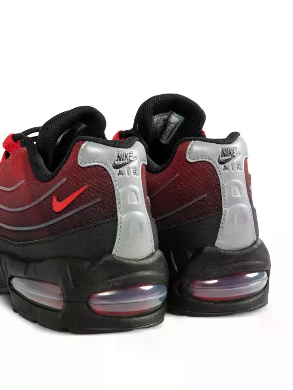 Nike Air Max 95 Sneakers - Red