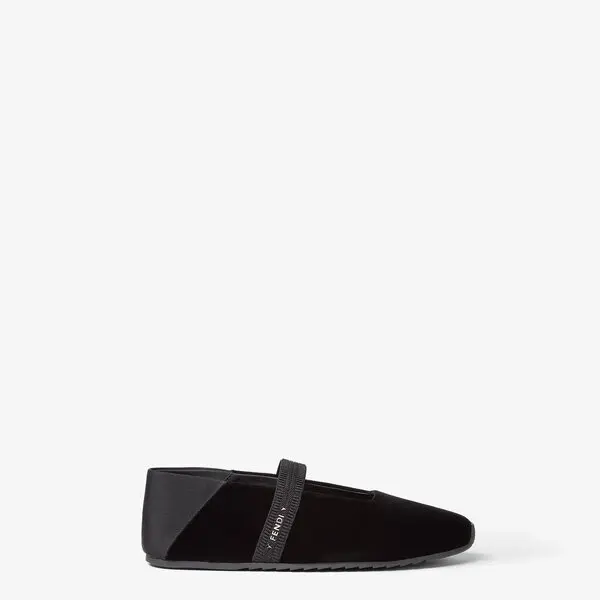 Fendi Academia - Black