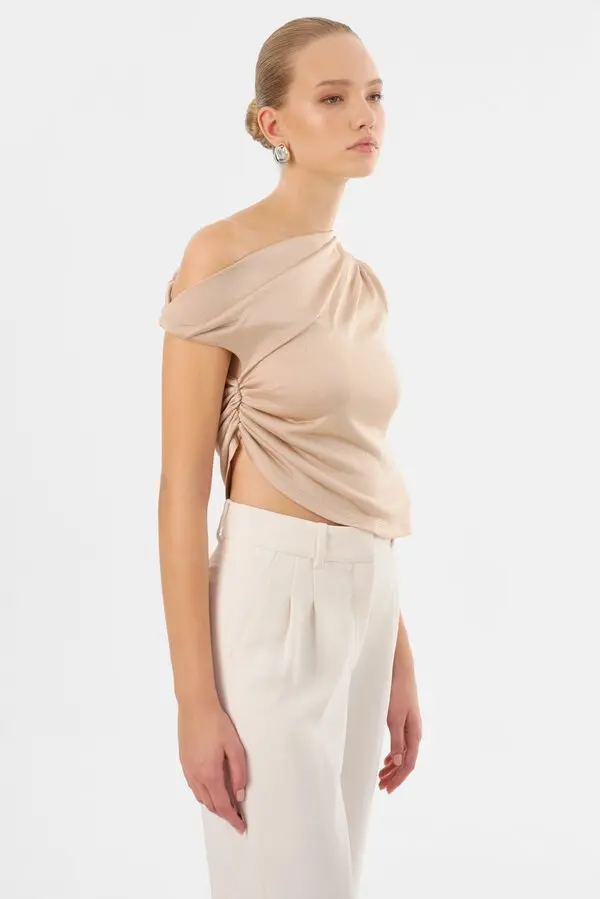 LAMARQUE Evonne One Shoulder Top - One-color