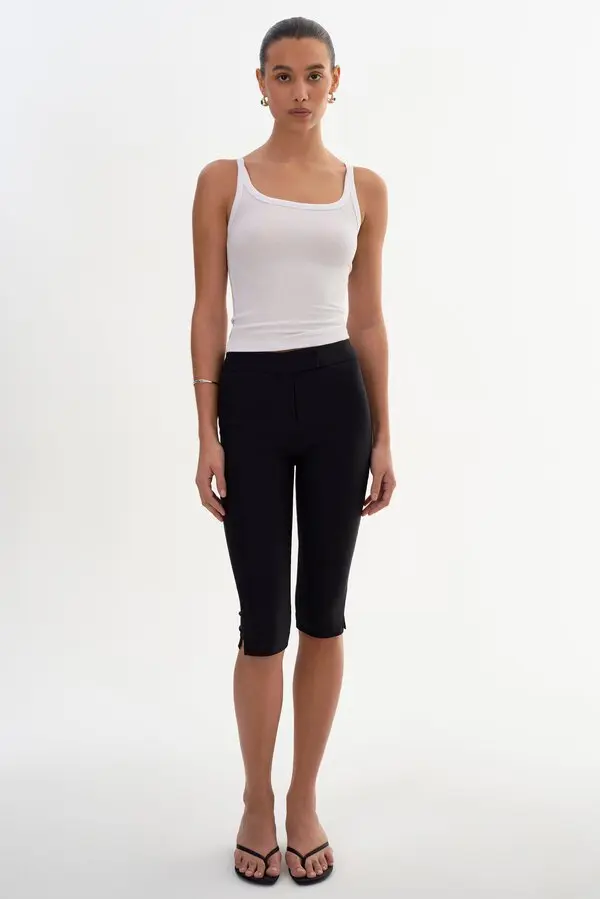 LAMARQUE Celine Stretch Twill Capri - Black