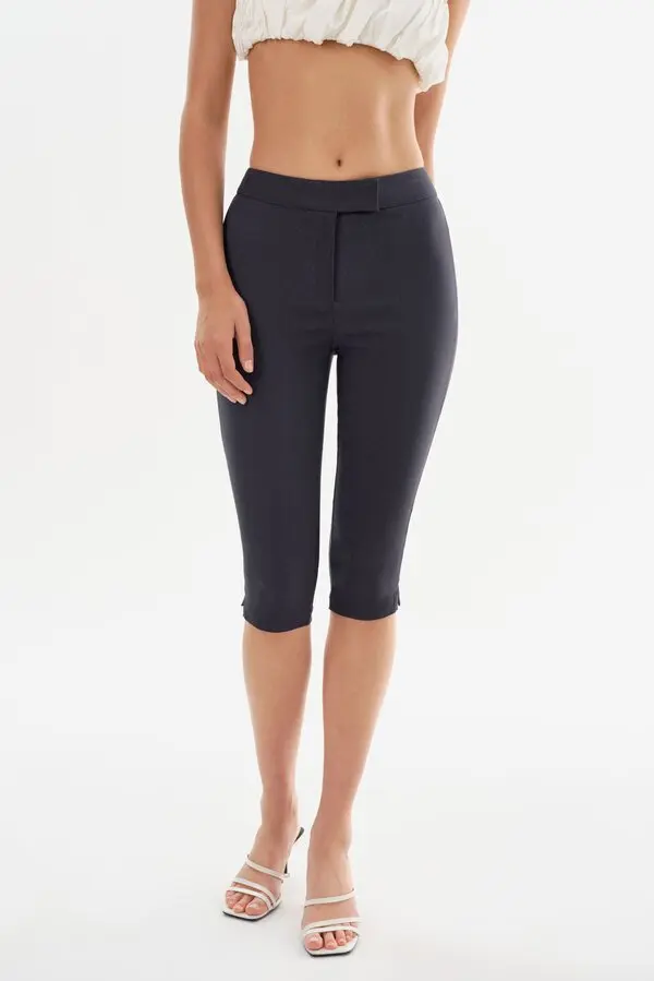 LAMARQUE Celine Stretch Twill Capri - Heather Navy