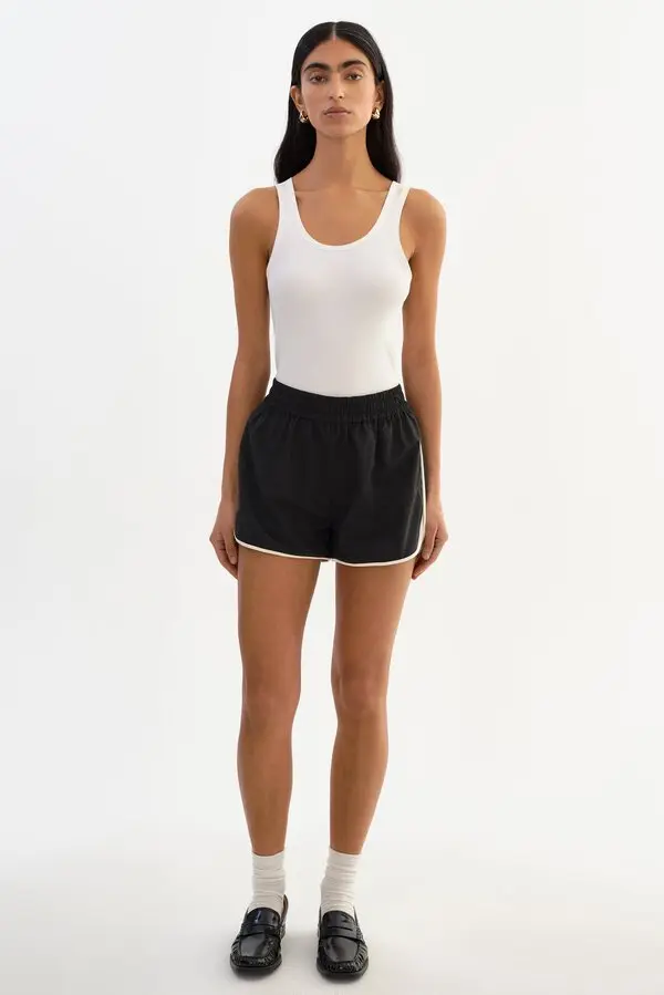 LAMARQUE Daffy Pull-on Short - Black