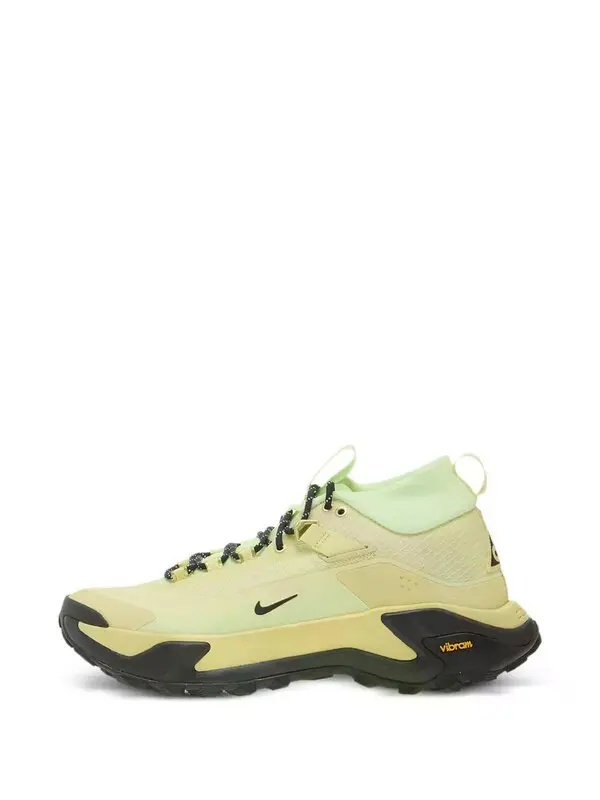 Nike Zegama Hike Sneakers