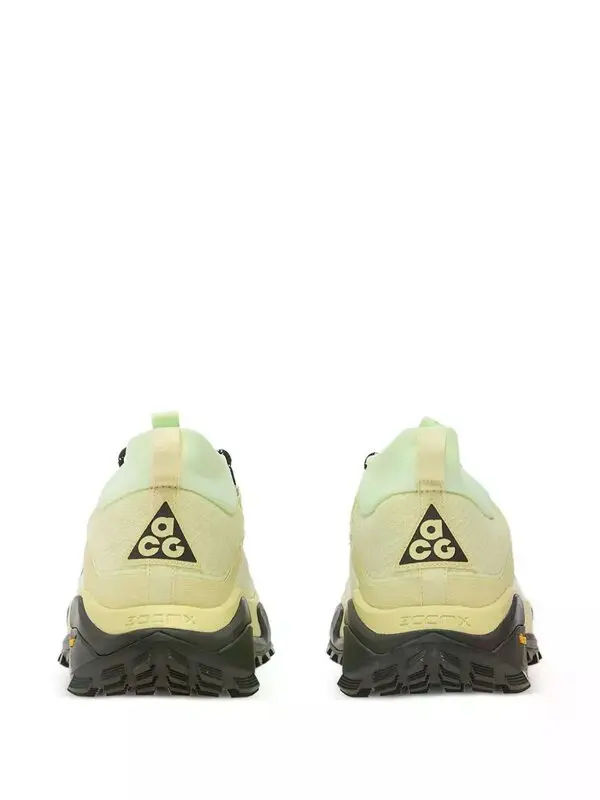 Nike Zegama Hike Sneakers