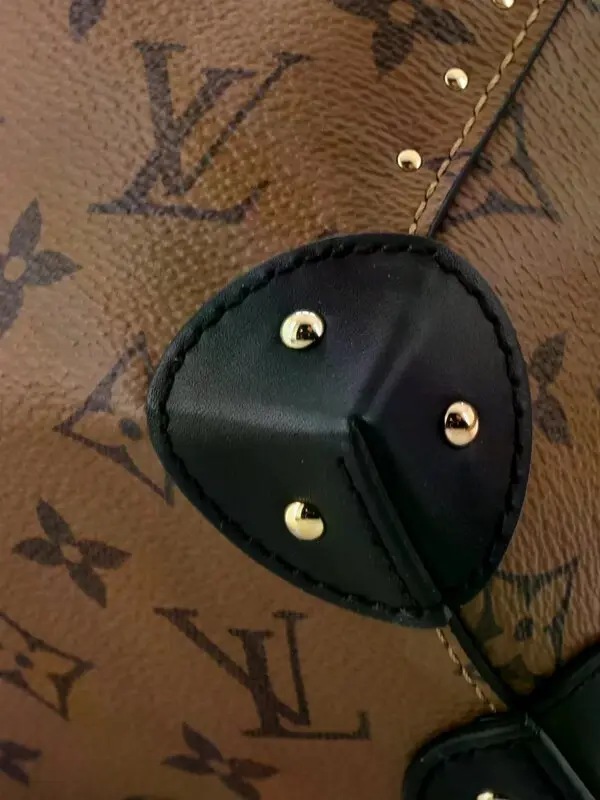 LOUIS VUITTON Noe Trunk Bag Reverse Monogram Canvas Pm Bucket Bag