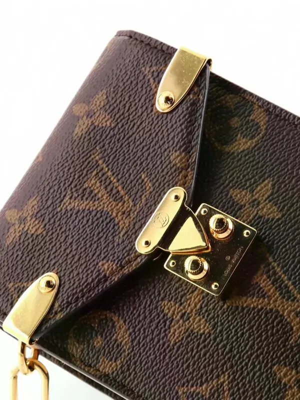LOUIS VUITTON Metis Phone Pouch On Chain Monogram Canvas Shoulder Bag