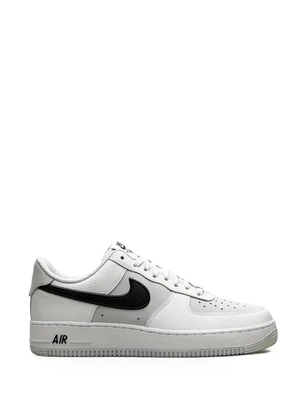 Nike Air Force 1 Low '07 Lv8 Sneakers - White