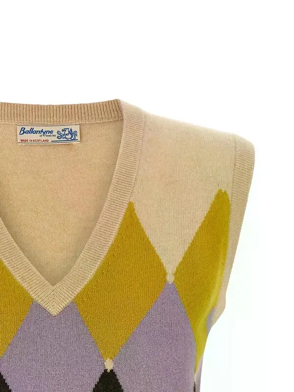 BALLANTYNE Diamond Argyle V-neck Jumper