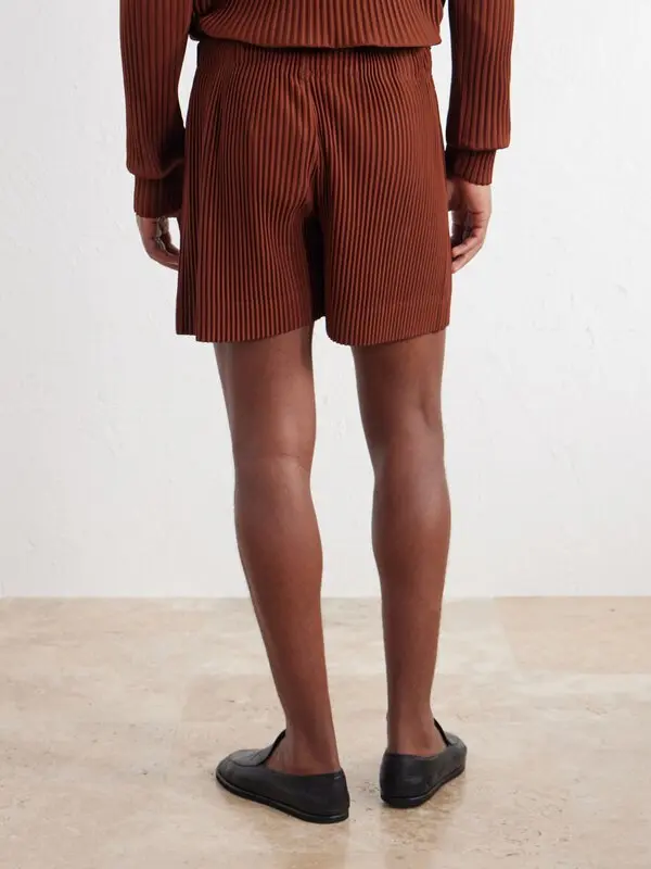 Issey Miyake Straight-leg Pleated Shorts