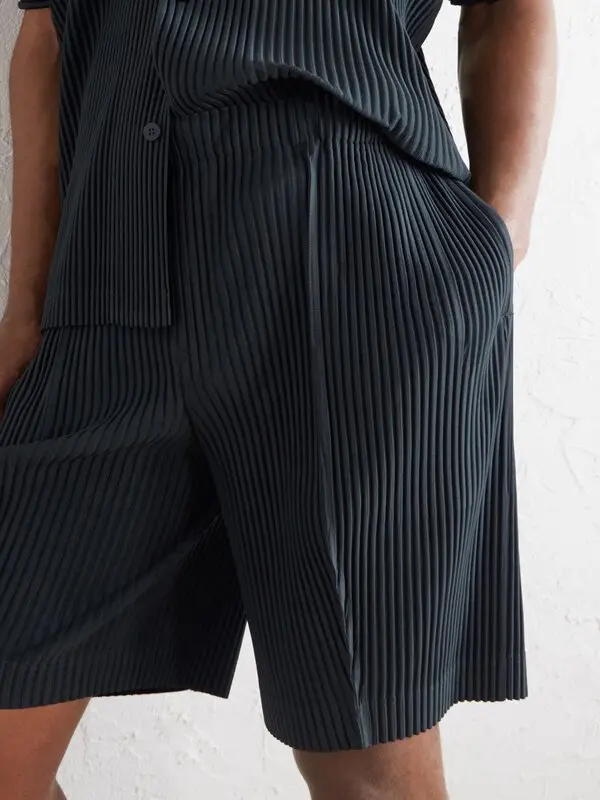 Issey Miyake August Straight-leg Pleated Shorts