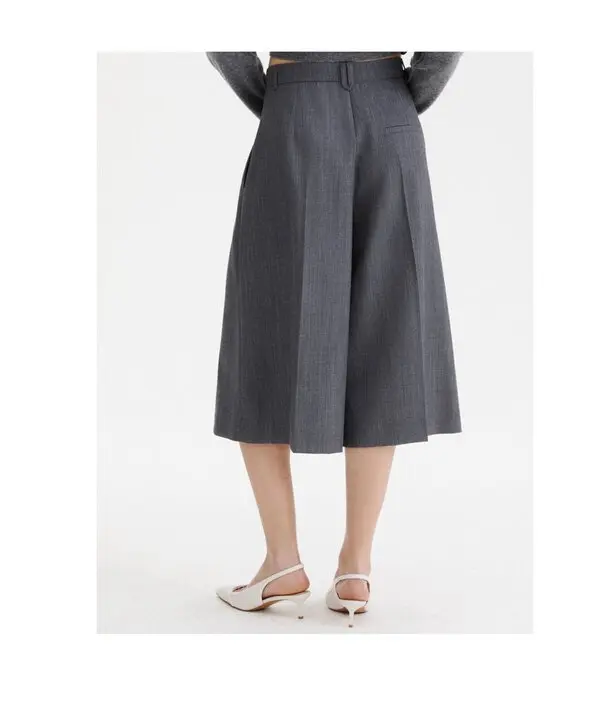 Marella Pleated Bermuda Shorts