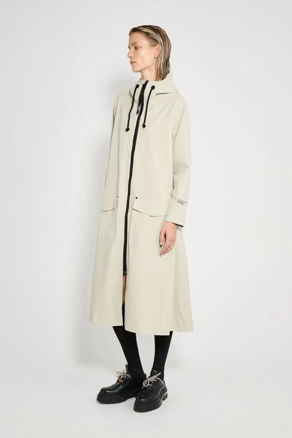 Stutterheim Mosebacke Long Patch Raincoat - Pelican