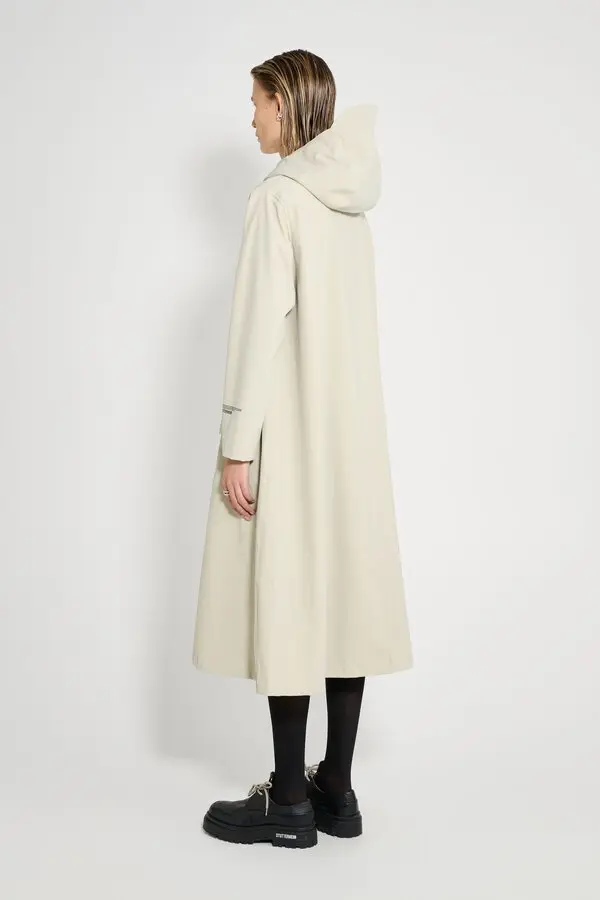Stutterheim Mosebacke Long Patch Raincoat - Pelican