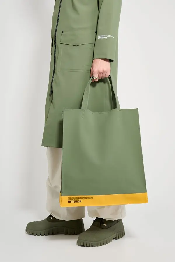 Stutterheim Stylist Bag Matte /warm Honey
