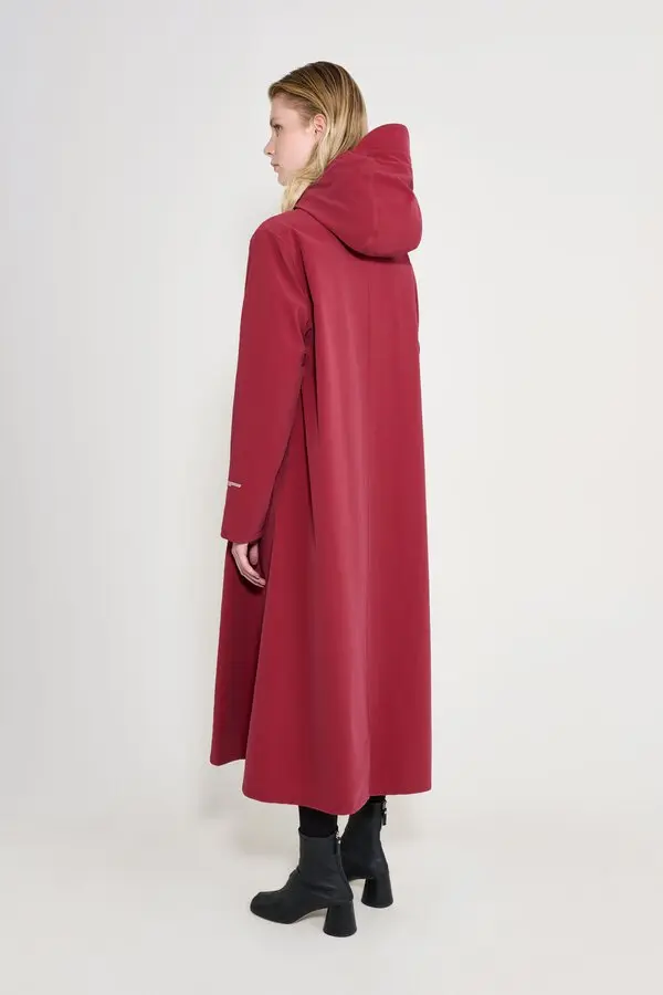 Stutterheim Mosebacke Long Patch Raincoat - Burgundy