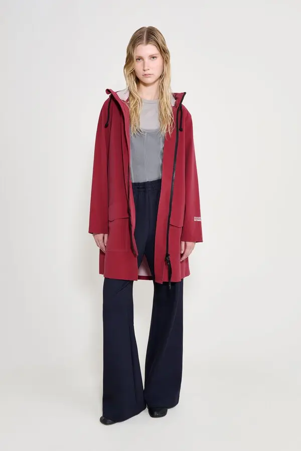Stutterheim Mosebacke Patch Raincoat - Burgundy