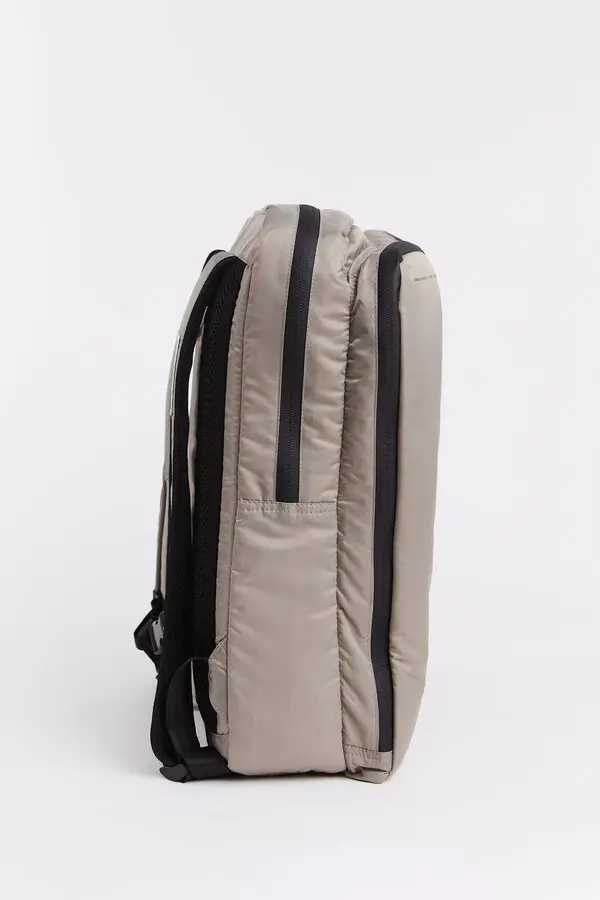 Stutterheim Utility Day 9l Backpack