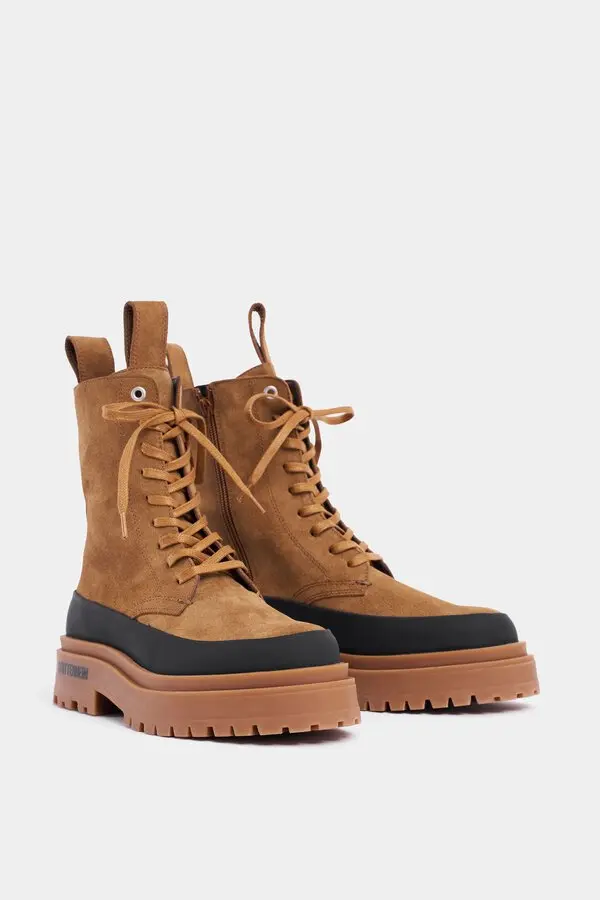 Stutterheim Peace Walker Suede