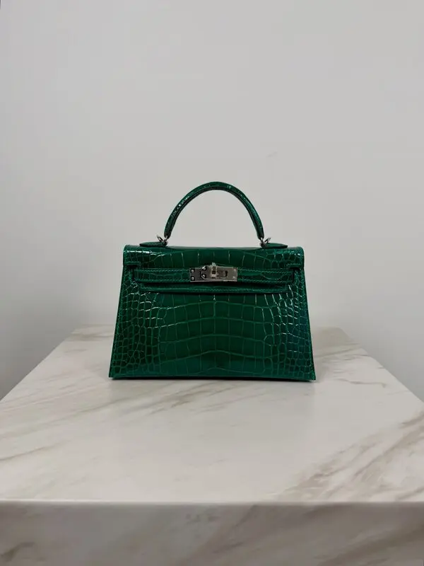 Hermès Mini Kelly Vert Emeraude Shiny Alligator G 2026 - Green