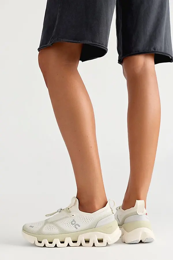On X Fp Movement Cloud X Tempo Sneakers - Ivory/chalk