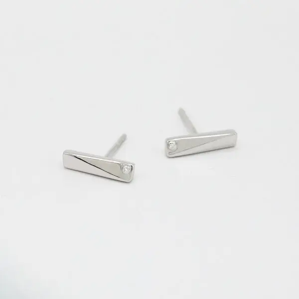 CIER Flex Diamond Stud Earrings - Silver