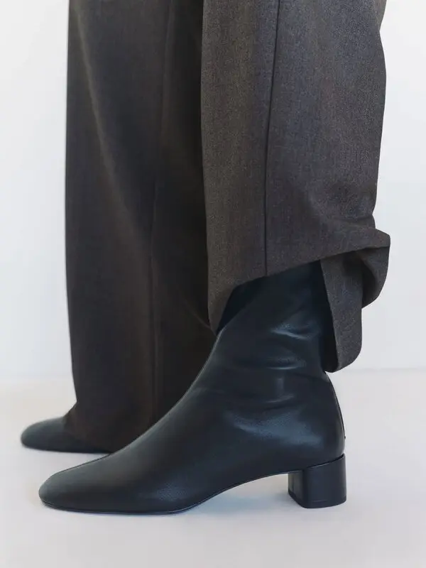REFORMATION Aveline Block Heeled Ankle Boot Stretch Leather - Black