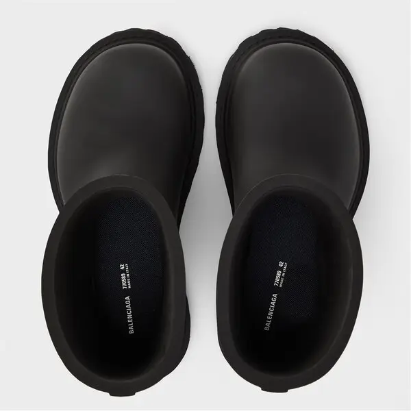 Balenciaga Round-toe Ankle Boots