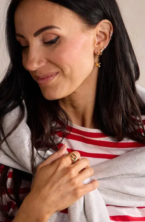 NICKEL & SUEDE Waterproof Puffy Star Huggie Earrings - Gold