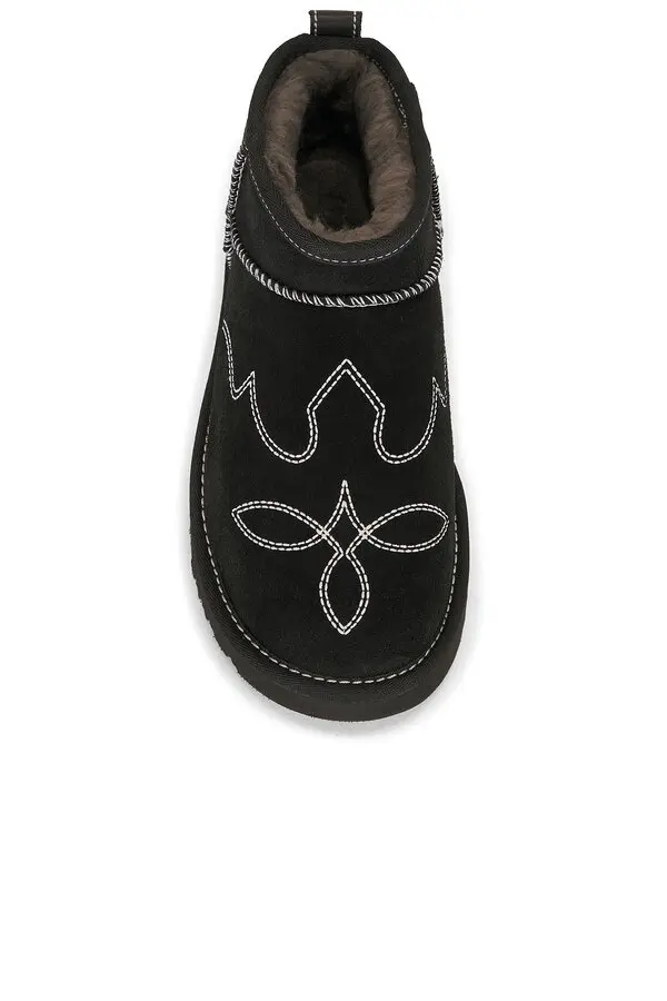 UGG Classic Ultra Mini Western Boot - Black