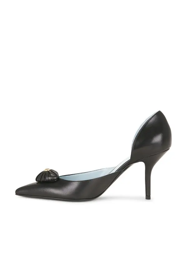Valentino Garavani Coeur Royal Dorsay Pump